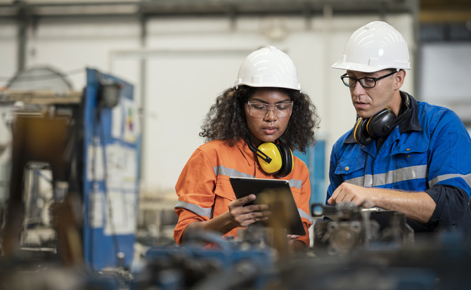 Manufacturing Management System | Cloud-based Software | IFS